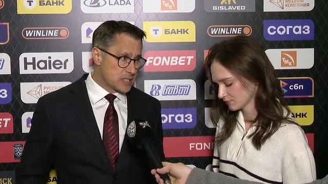 Холеная переводчица Трактора. Трактор_Авангард 14102025