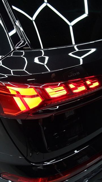 Продан: Audi Q7 50 TDI