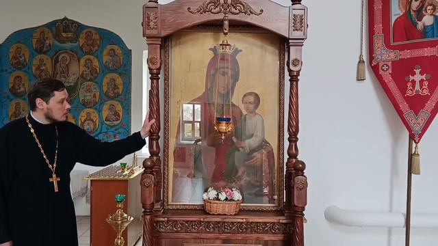 Мироточение иконы Божией Матери. Храм во имя Преподобного Паисия Величковского п. Дубровка.