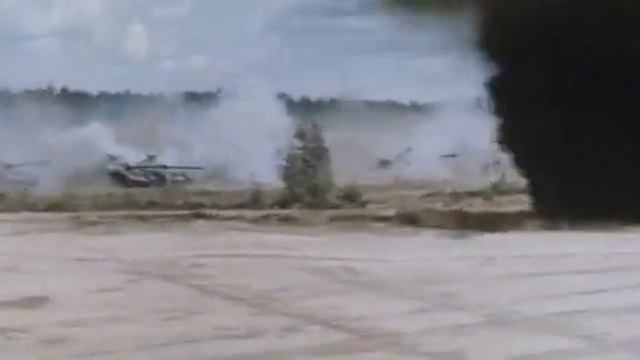 Строгая мужская жизнь - Танковая атака на учениях