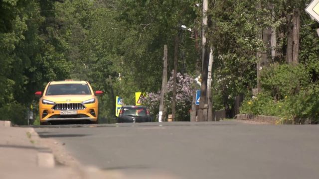 В округе Пушкинский продолжается ямочный ремонт