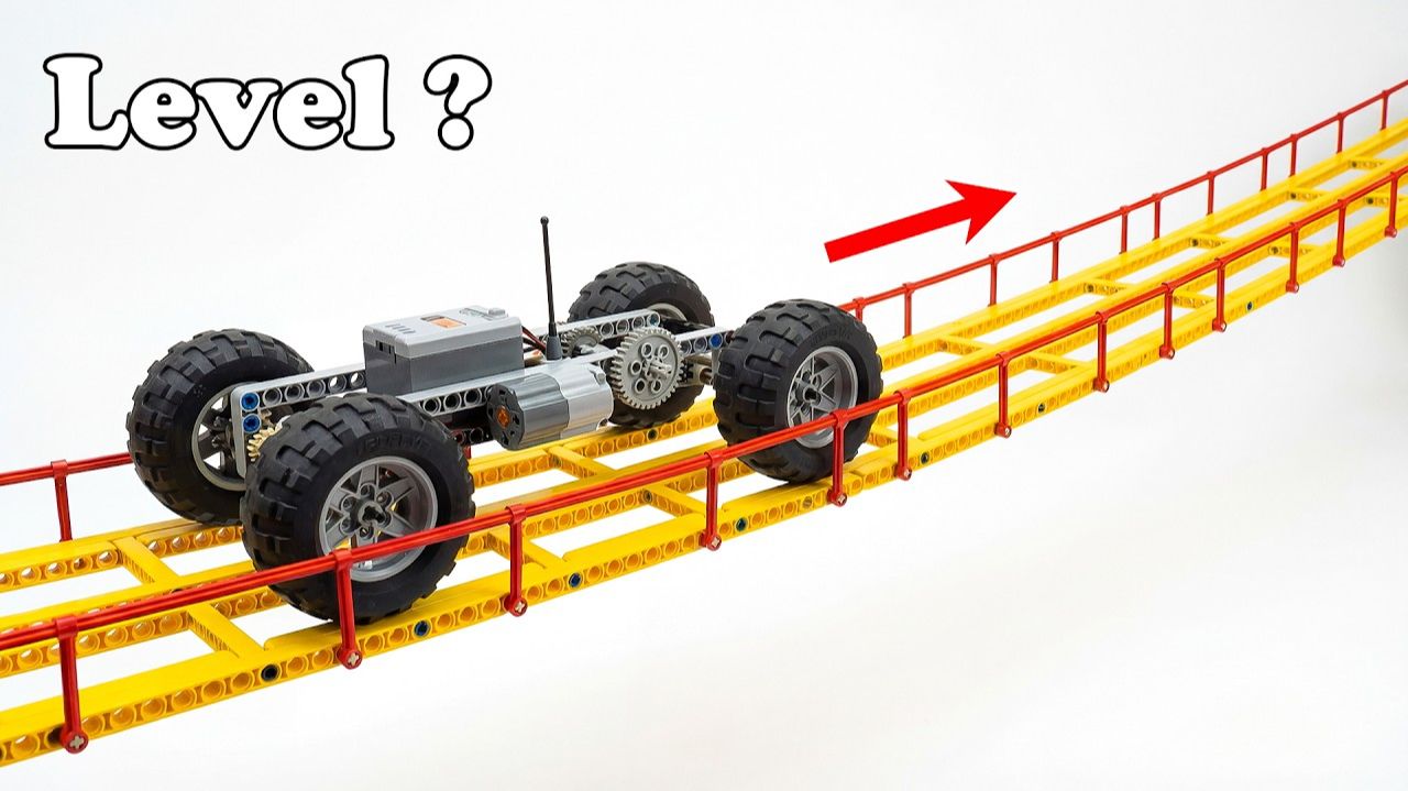 Соревнование LEGO Car Run на подвесном мосту