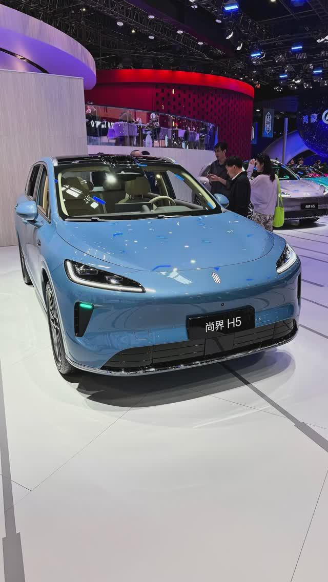 Shangjie H5 от SAIC и HUAWEI — ещё один удар Китая по Tesla Model Y 🔌🔋