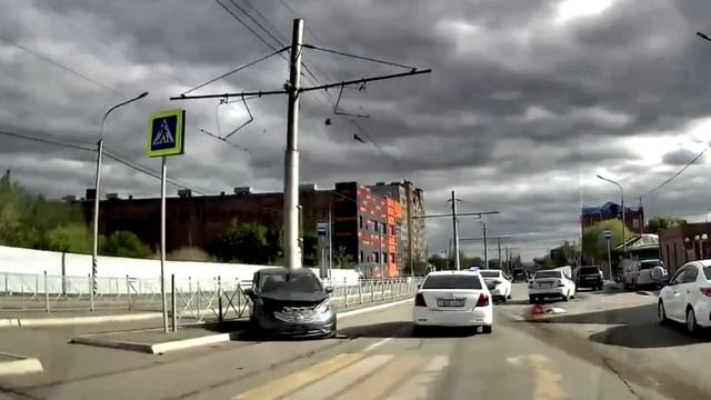 Авария на трамвайных путях в Омске