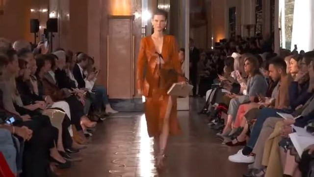 Показ женской коллекции Altuzarra весна-лето 2019 Highlights