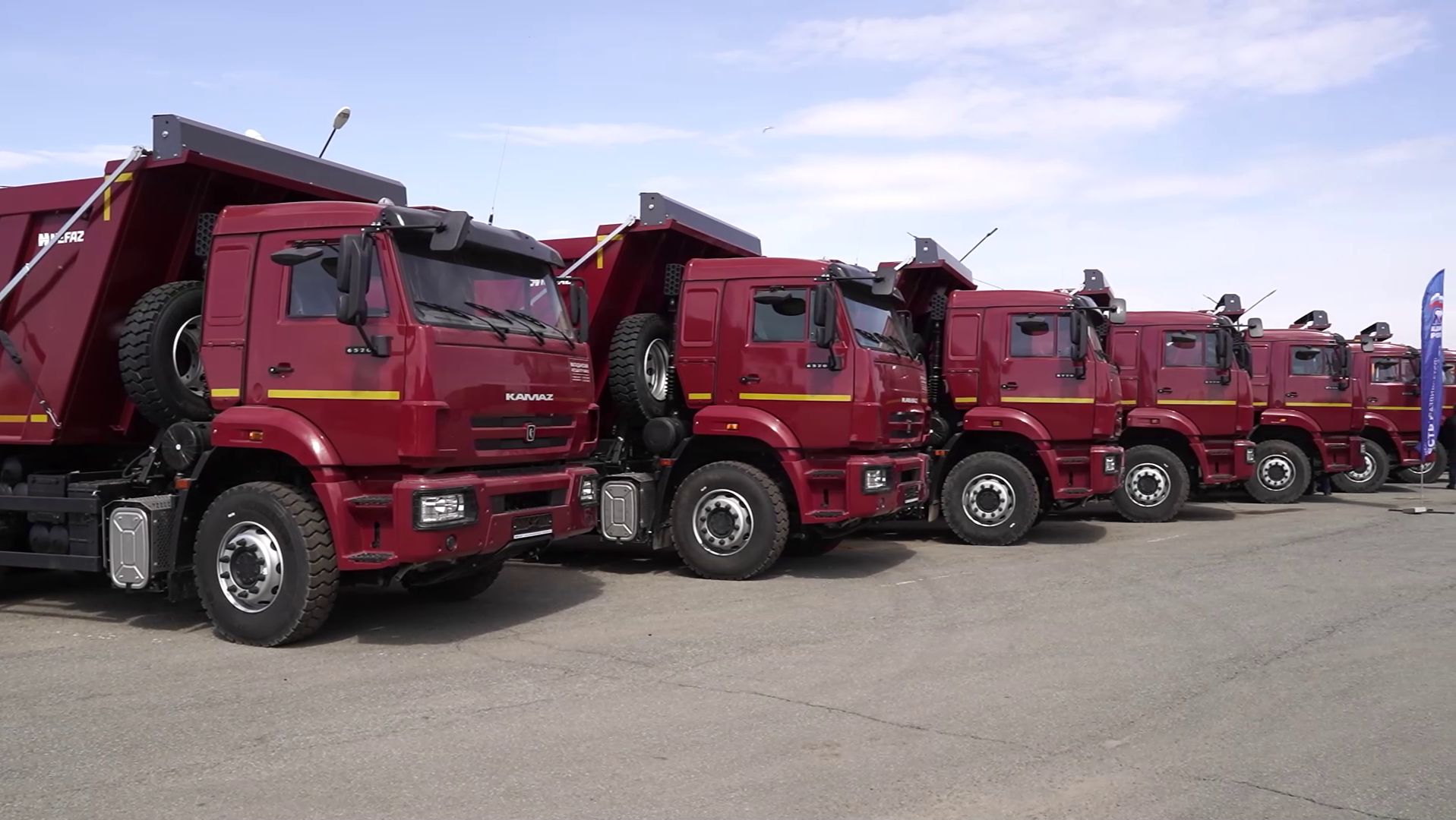 В Магадане - масштабное обновление коммунальной техники впервые за 20 лет