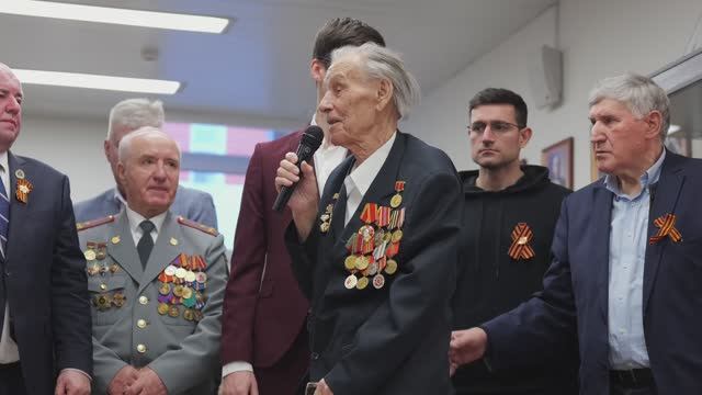 Ради победы: газовики участвуют в отправке крупной партии гуманитарной помощи