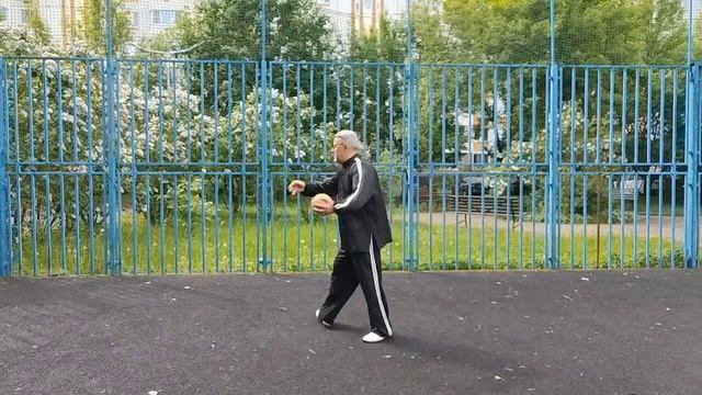 Упражнения с деревянными шарами Тайцзи весом 1.5 кг (5)