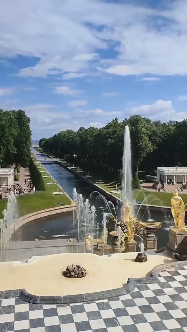 Петергофские фонтаны