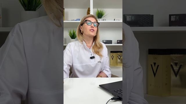 Делимся записью прямого эфира «Гиперпигментация под микроскопом. Разбираем мелазму и ПВГ»