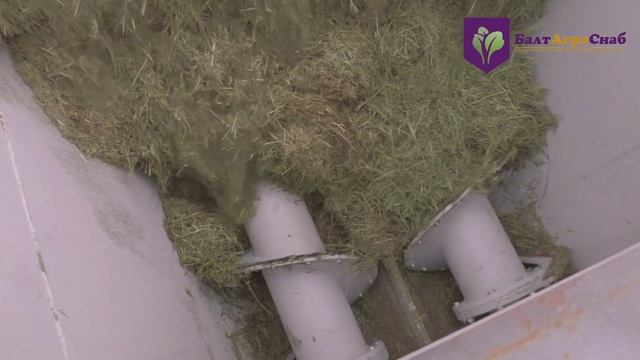 Измельчитель раздатчик кормов МИРК-130