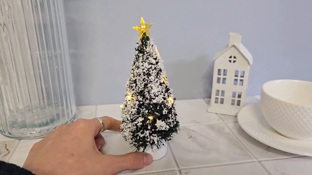 Световая фигура 'Ёлка' с прозрачными огоньками, 18 см, батарейки, 74267-lemax