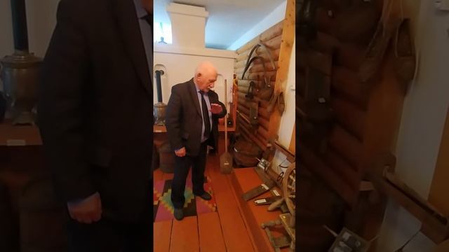 Сельский школьный музей. Посёлок Верх-Падунка, Топкинский р-н, Кемеровская обл., Россия Фрагмент 17