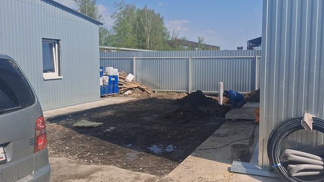 Водоснабжение и автономная канализация под ключ копаем траншею и ставим адаптер (Часть 1)