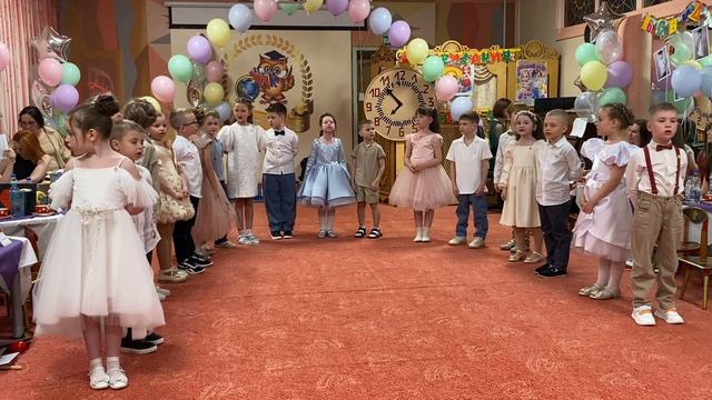 Песня "До свидания, детский сад!" Группа №9 "Ягодки"