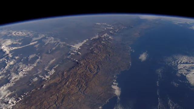 Stellardrone - The Earth Is Blue