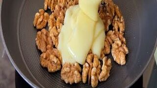 ГРЕЦКИЕ ОРЕХИ И ВАРЁНАЯ СГУЩЁНКА. Вкусный секретный рецепт