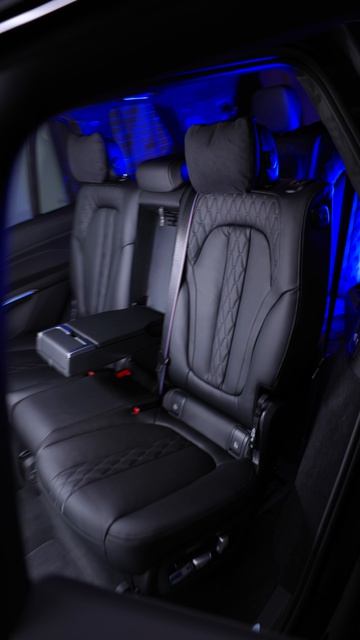 BMW X7 40d Black