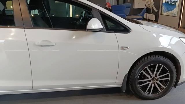 Opel Astra J Рестайлинг, 2014, Вологда
