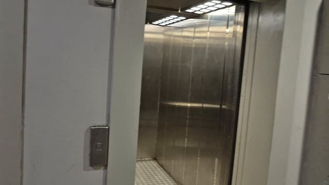 2/3 Лифта Ecomaks-(ЩЛЗ) @ г. Москва, ул. Кастанаевская, д. 44Ак3 (2597)