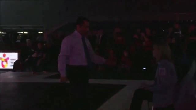 Финал Гран-при  57 кг: Джейд Джонс (Великобритания) против Евы Кальво Гомес (Испания).