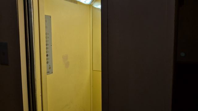 Лифт (модер. OTIS-(MCS-300)) @ г. Москва, Чистопрудный бульвар, д. 15с2 (2598)
