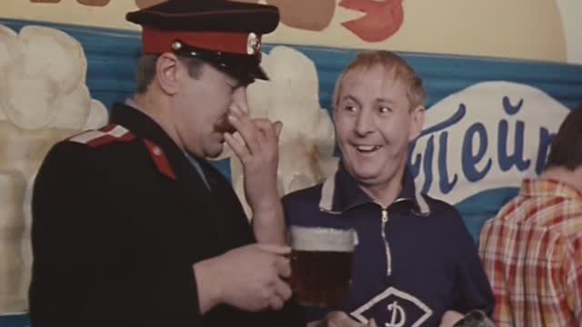 А я думал квас! Фрагменты из фильма "Семь стариков и одна девушка". 1968 г.