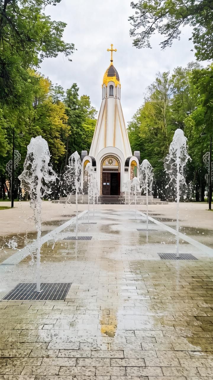 Фонтаны в парке у Рязанского Кремля