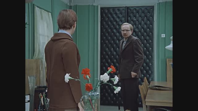Не носил я вам букетов! Фрагменты из фильма "Служебный роман". 1977 г.