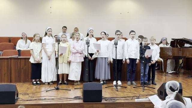 Дети ср.группы - Хвали Творца, лишь день начнётся