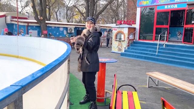 VLOG ЗАВТРАК у МОРЯ 🌊Едем на КАТОК  ЗАКУПКАСЛАДОСТЕЙ 😋 Обзор Покупок 🛍 Видео Валенсия Лаки Лаки🍀