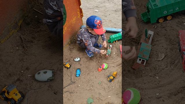 ИГРА В ПЕСОЧНИЦЕ