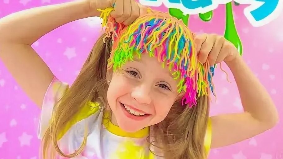 Nastya invited friends to the Playdate