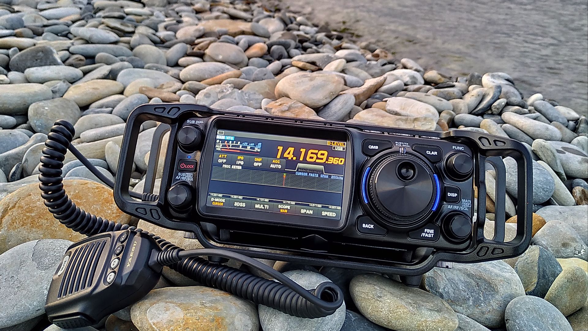 Yaesu FTX-1 & Yaesu FT-710