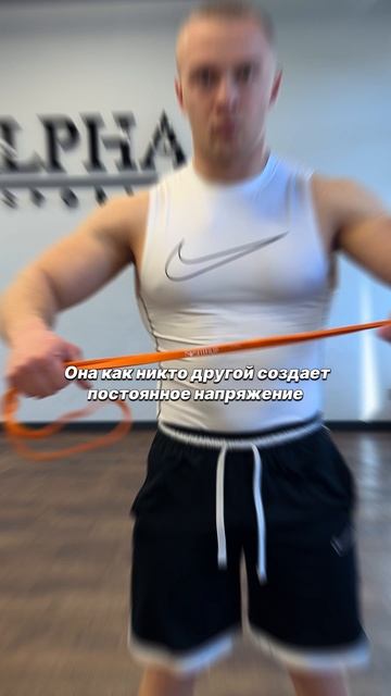 Фитнес-резинка против обычной разминки