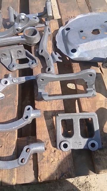 Лазерная чистка металла на ГАЗ-21 Волга — какой результат? Идеальная чистота детали!