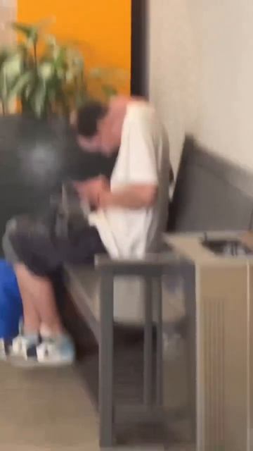 Изогнуло то как