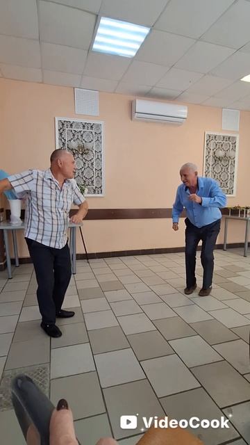 299/ Танцы от Иваныча...