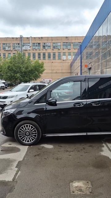 +1 Happy client  Новый Mercedes-Benz V-class 300d Extra Long