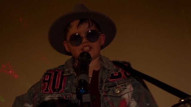"Бродячие артисты" (ПАРОДИЯ НА МУЗ.ГРУППУ)