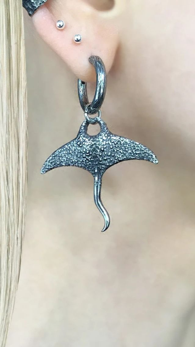 Серьги-конго с длинными подвесками "Мифические скаты" от StarfallShop