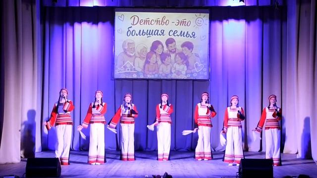Ансамбль "Сибирская забава" ("Детство — это большая семья", МЭЦ, с.Верх-Тула, 01.07.26)