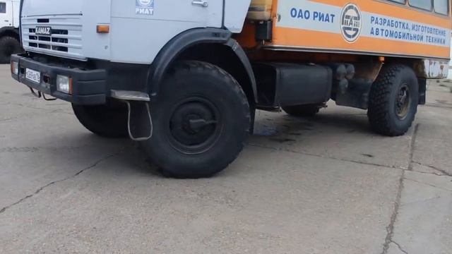 Блокировка дифференциала ДАК в переднем мосту КАМАЗ 4х4.  Маневрирование на бетоне