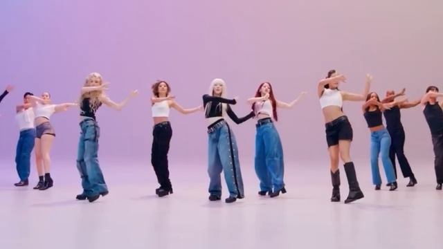 I-DLE- Mono dance practice mirrored