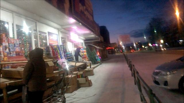 2024-12-30 Новогоднее убранство 45-го квартала, Братск, Сибирь,  Россия