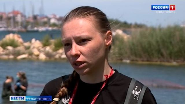 В Севастополе волонтёры выхаживают двух дельфинов-белобочек