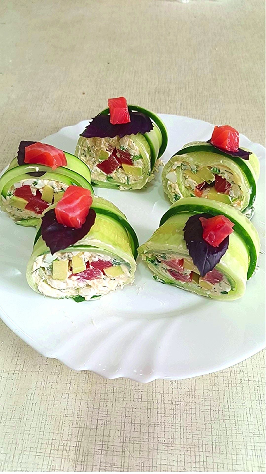 Праздничный рулет, оригинальный вкус, шикарная закуска #shorts #рецепт  #food