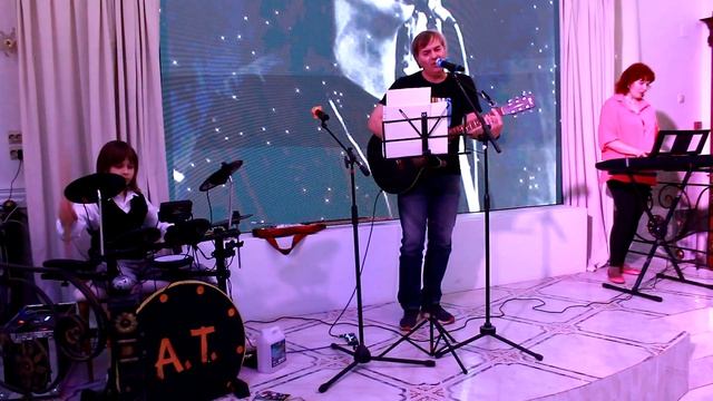 Батарейка. Песня группы Жуки
