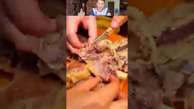 Монгольский домашний ужин | Острый стейк в желтом соусе и семейная атмосфера 🇲🇳🔥