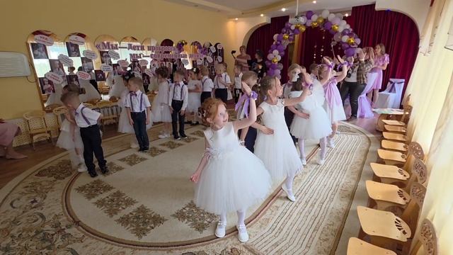 Выпускной «Жизнь замечательных детей в детском саду "Светлячок"»